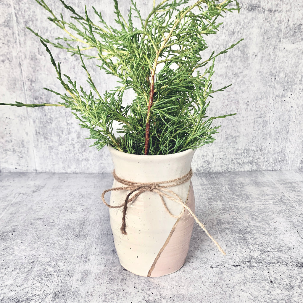 Embrace Your Curves – Pottery by Eleni